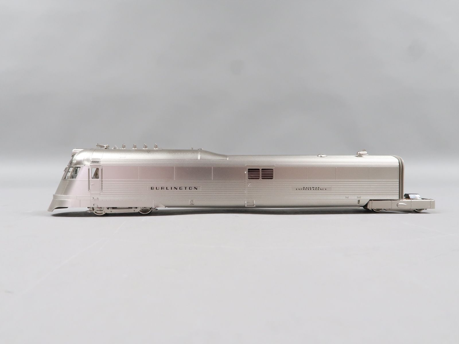 HO Brass Model - CIL 2356.1S CB&Q Burlington TCZ Twin Cities Zephyr ...