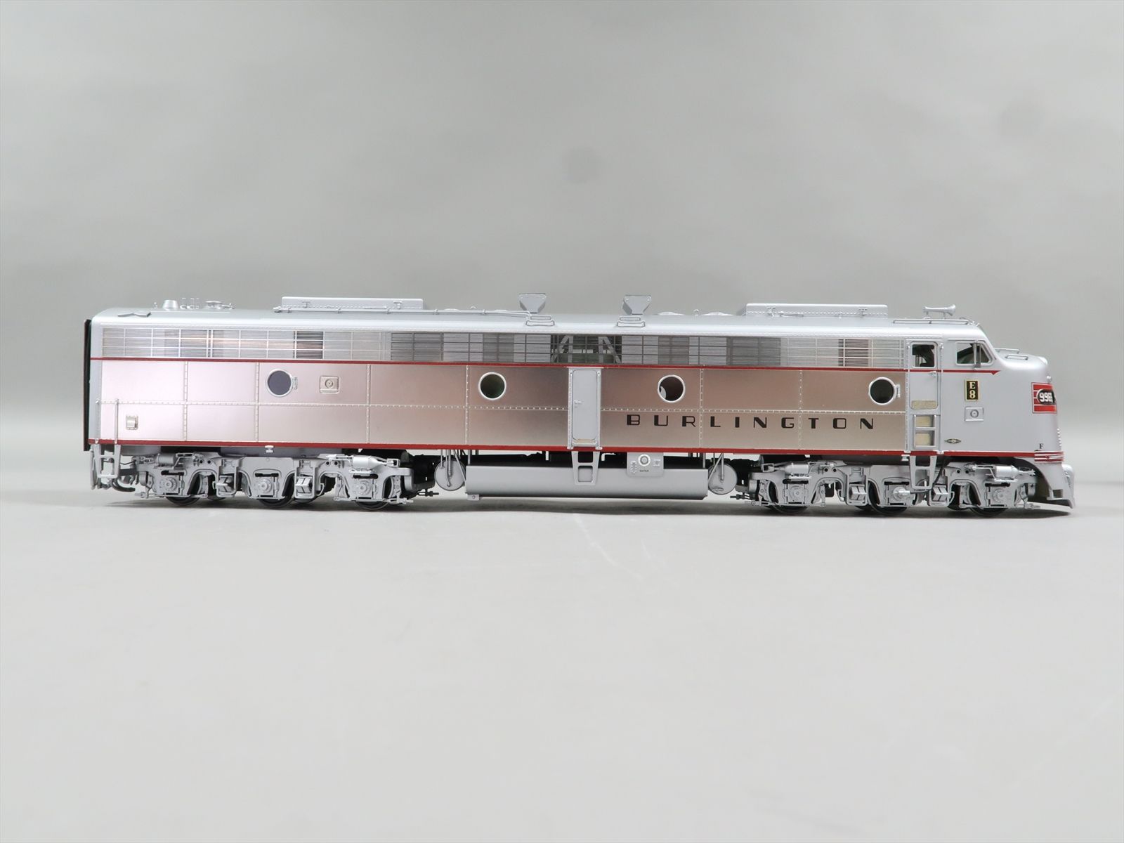 O Brass Model - Key CB&Q Burlington E8 E8A Silver Red Single Unit ONLY #9965 - F/P - Made in Korea