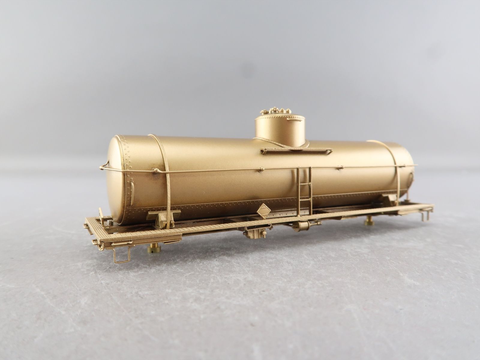 HO Brass Model - Lambert 7560 ICC 10000 Gallon Tank Car 103-W ...