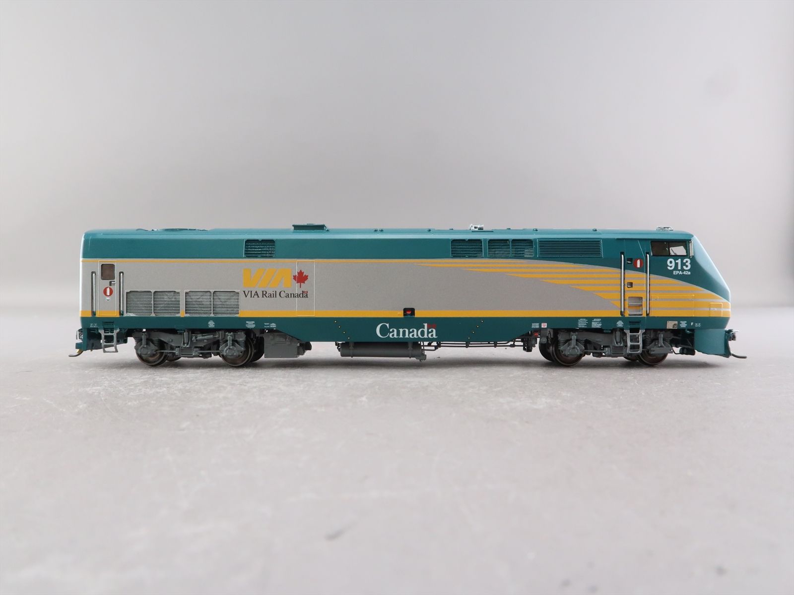 HO Brass Model - OMI 6592.1 Canadian VIA Rail Canada P42DC Diesel #913 ...