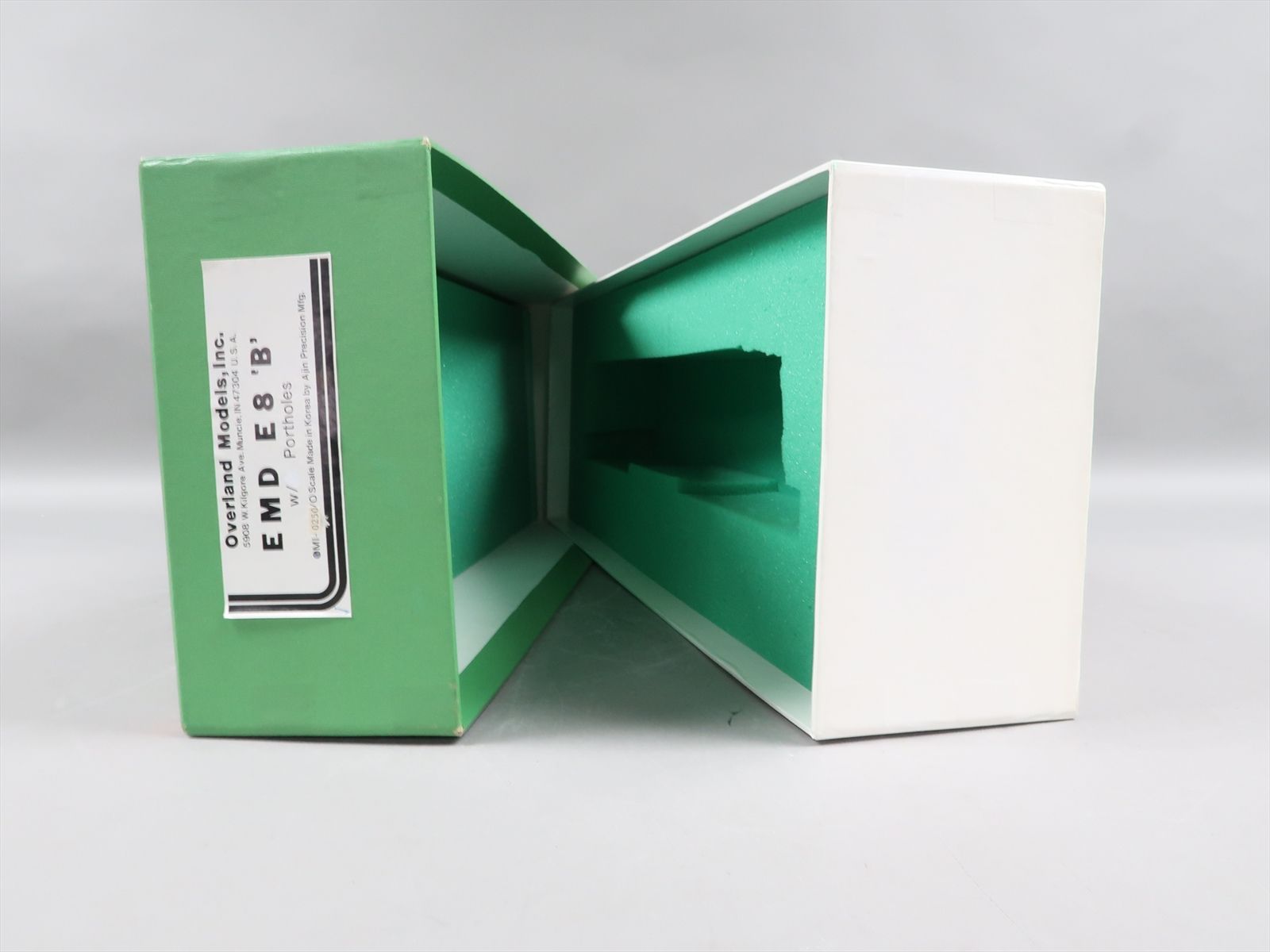 O Brass Model - OMI 0250 EMD E8/9 E8 E9 E8B E9B SINGLE B UNIT W/O ...