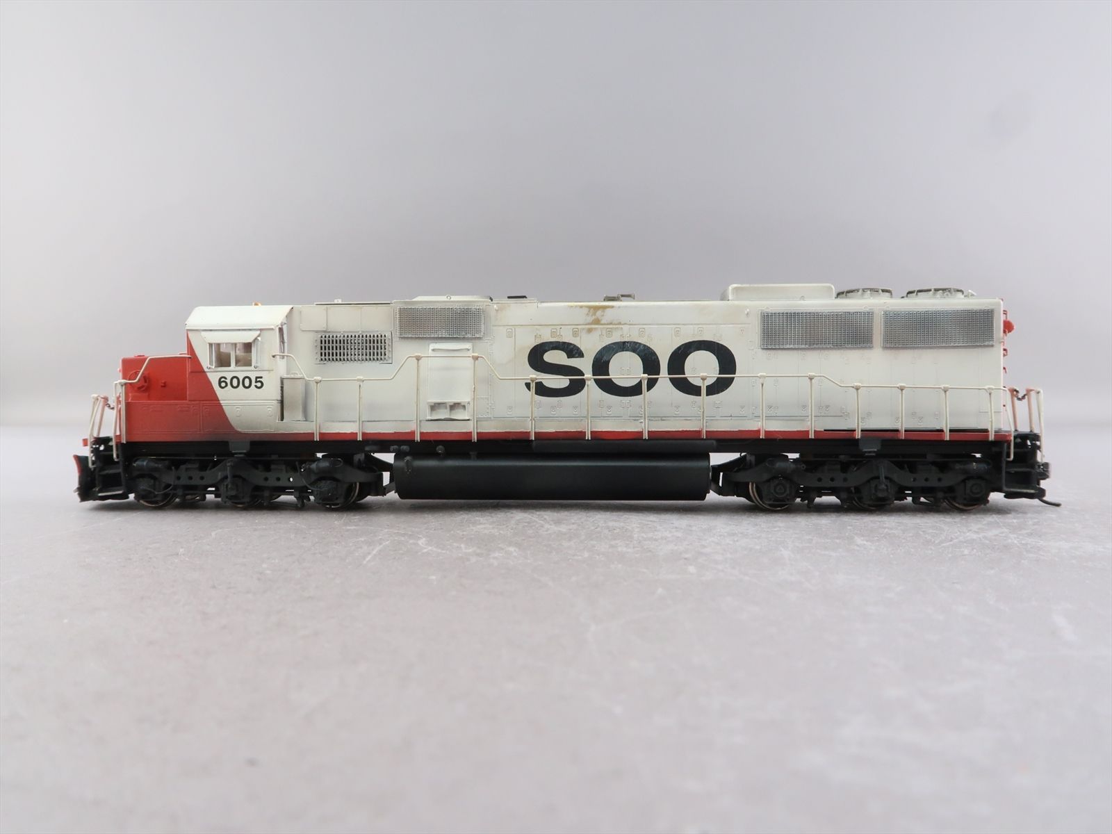 HO Brass Model - OMI 5151 SOO Line SD60 #6005 - Custom + Weathered - Ajin
