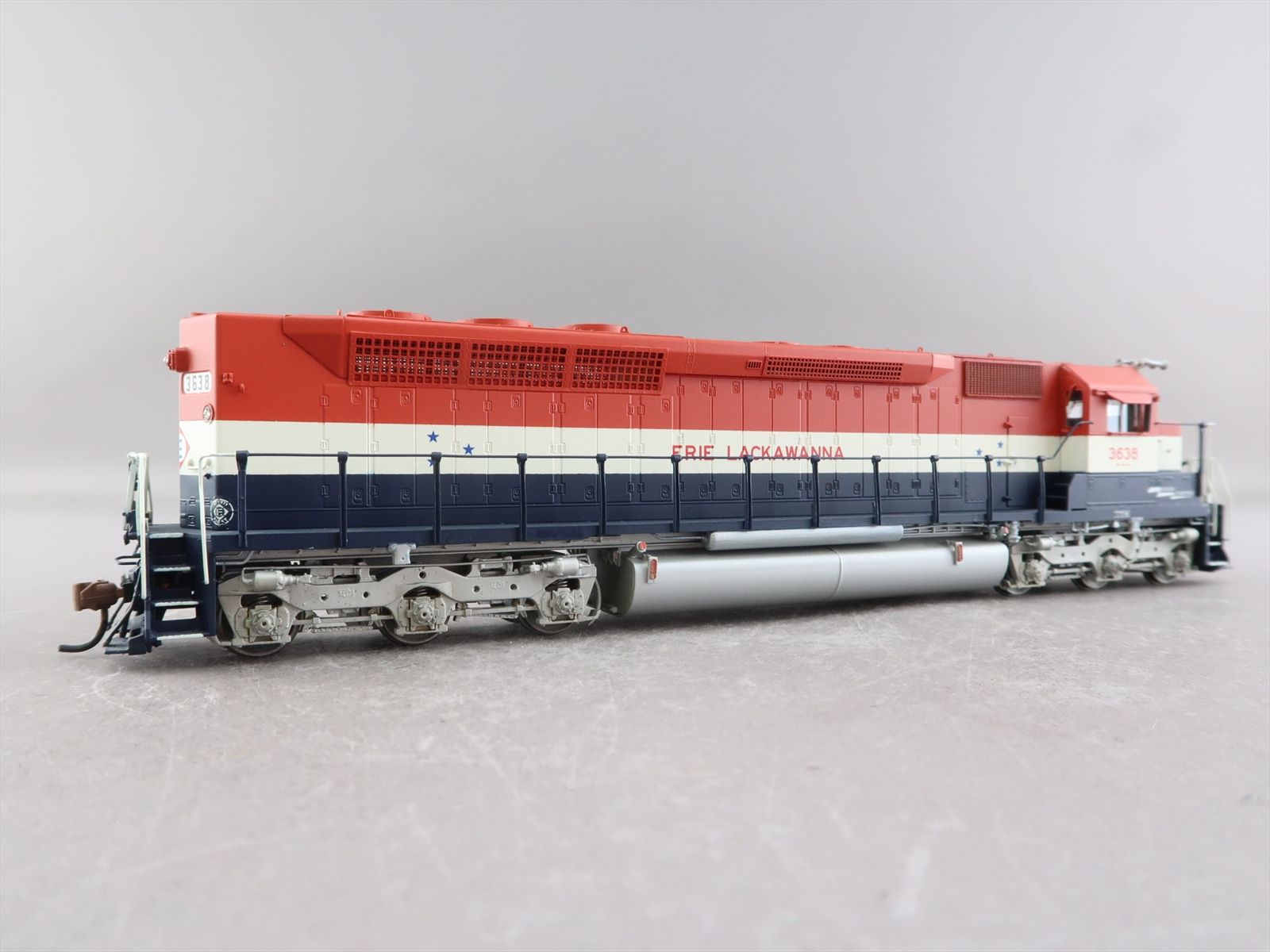 HO Brass Model - OMI 6384 EL Erie Lackawanna SDP45 #3638 - Custom + Weathered - 1999 Run - Ajin