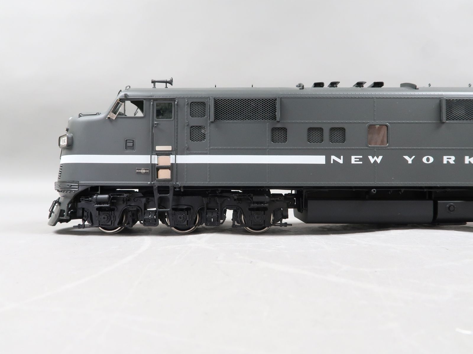 O Brass Model - Key NYC New York Central EMD E7 E7A Single Stripe #4031 ...