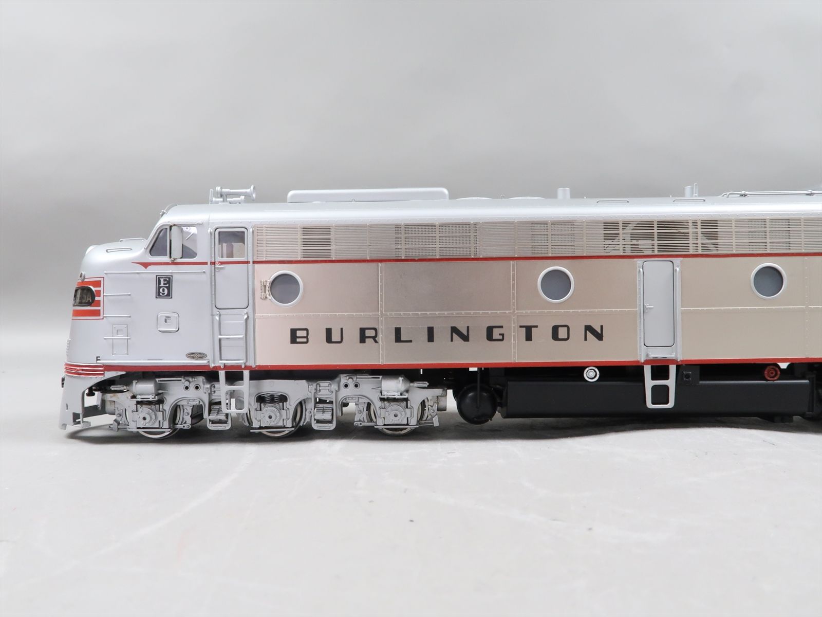 O Brass Model - Key CS#85 CB&Q Burlington Silver & Red EMD E9 E9A A-A Set #9985A #9988A - F/P ...