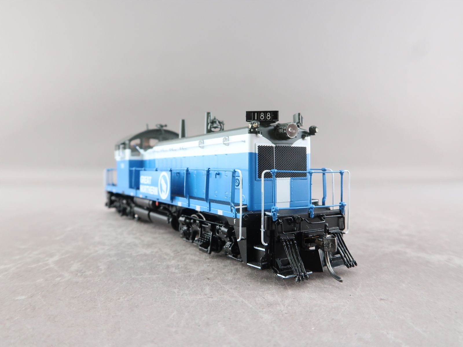 HO Brass Model - DP 4366 GN Great Northern Big Sky Blue NW-5 Charcoal / White #188 - F/P - 2021 ...