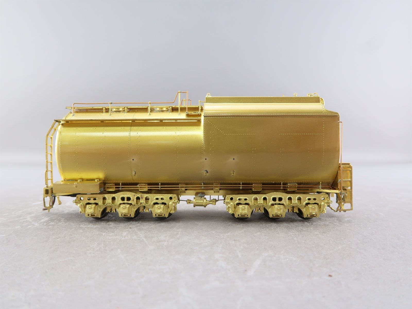 HO Brass Model - OMI 3348 UP Union Pacific 15000 Gallon Cylindrical Oil ...