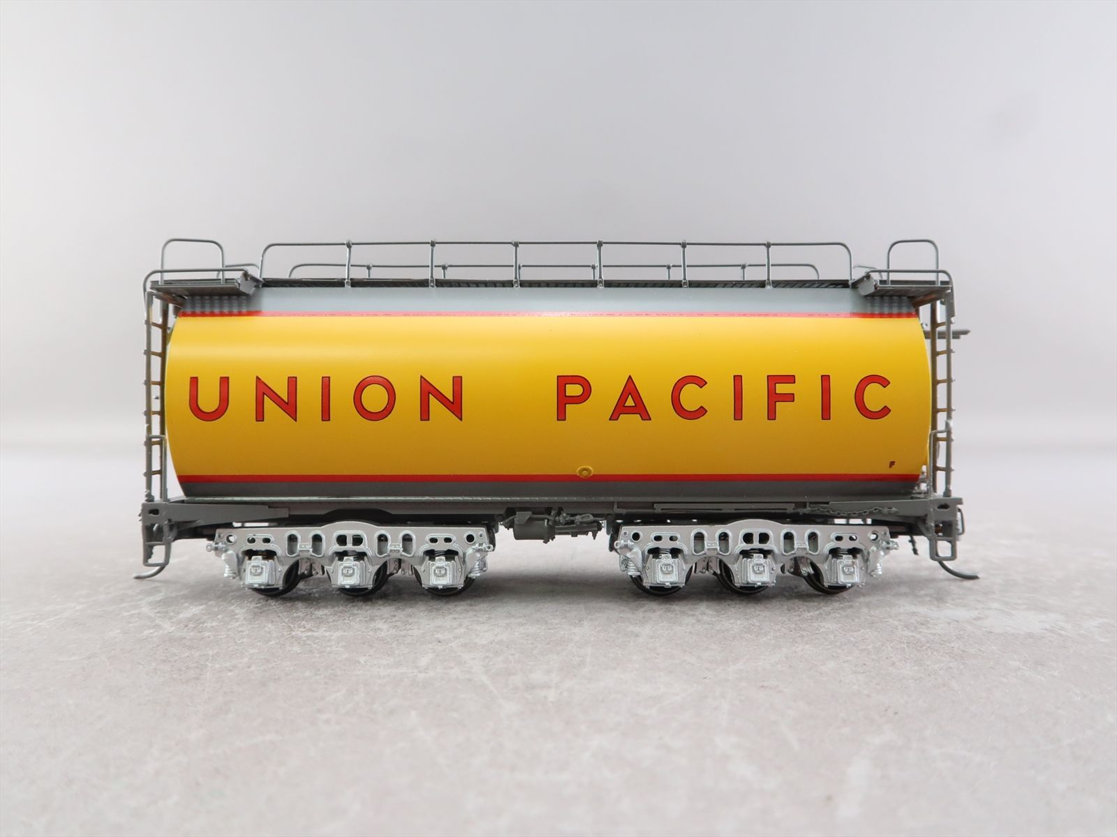 HO Brass Model - OMI 3350.1 UP Union Pacific 24,000 Gal Turbine Tender ...