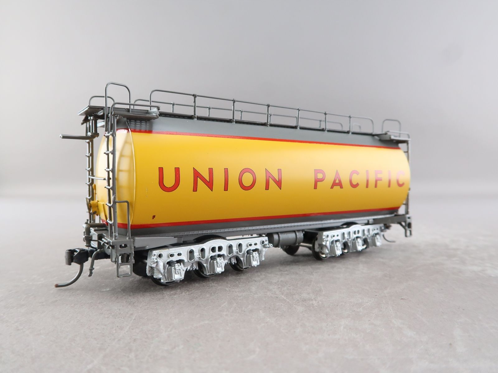 HO Brass Model - OMI 3350.1 UP Union Pacific 24,000 Gal Turbine Tender ...