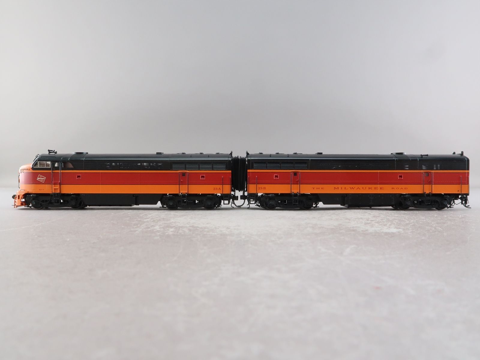 HO Brass Model - OMI 6732.1 Milwaukee AB CFA 16-4 & CFB 16-4 Set #23A ...