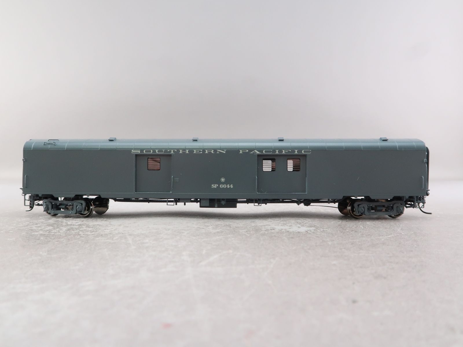 HO Brass Model - UTI 1027-7 SP Southern Pacific Economy Baggage ...