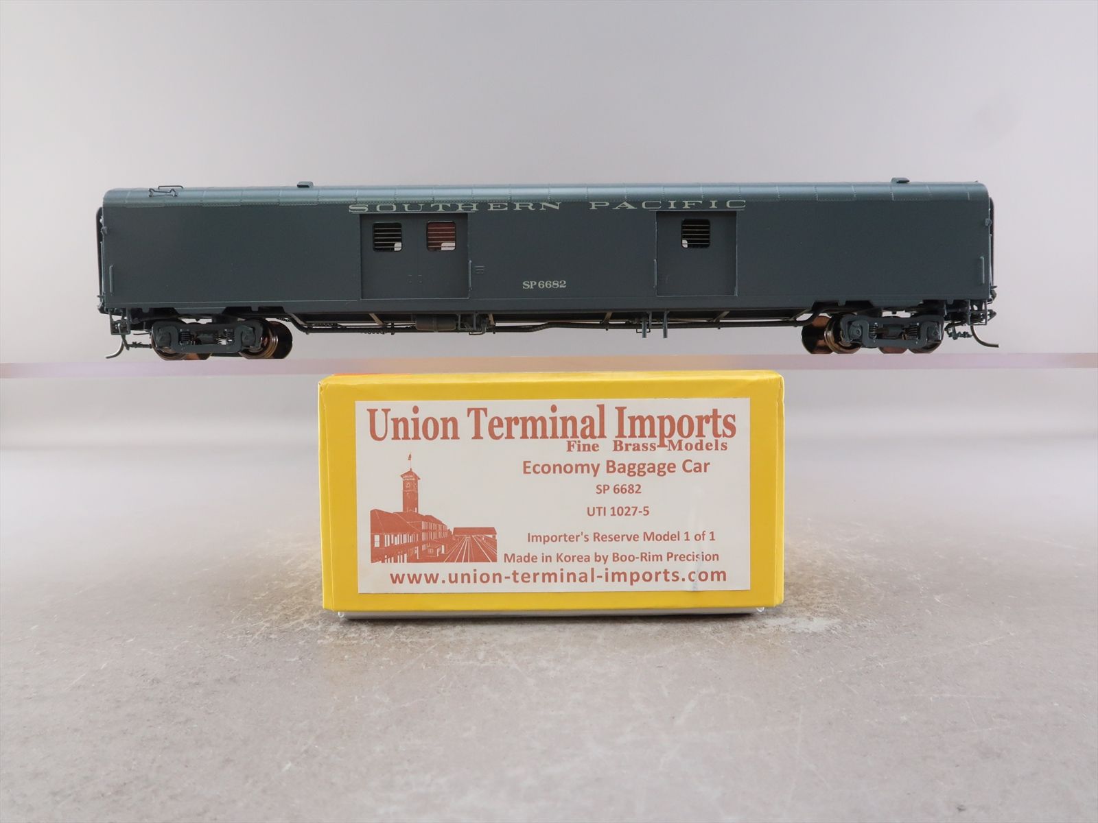 HO Brass Model - UTI 1027-5 SP Southern Pacific Economy Baggage Car ...
