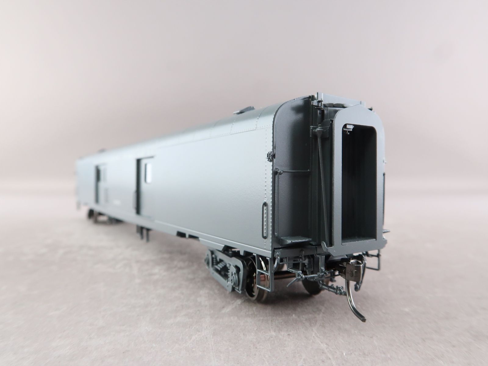 HO Brass Model - UTI 1027-5 SP Southern Pacific Economy Baggage Car ...