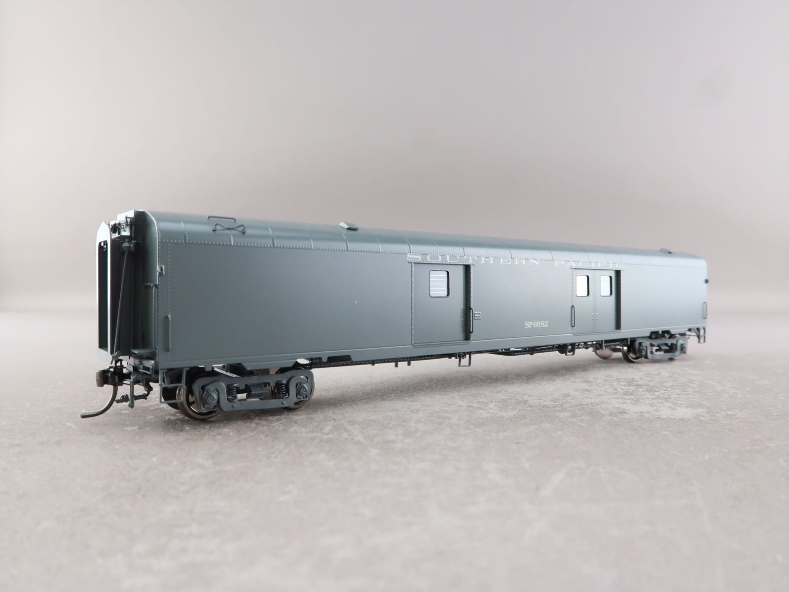 HO Brass Model - UTI 1027-5 SP Southern Pacific Economy Baggage Car ...