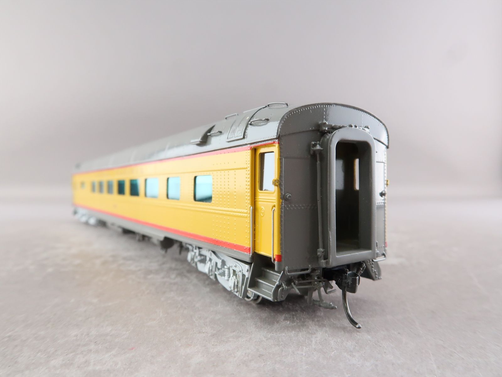 HO Brass Model - TCY 1301 UP Union Pacific Modernized Coach #577 ...