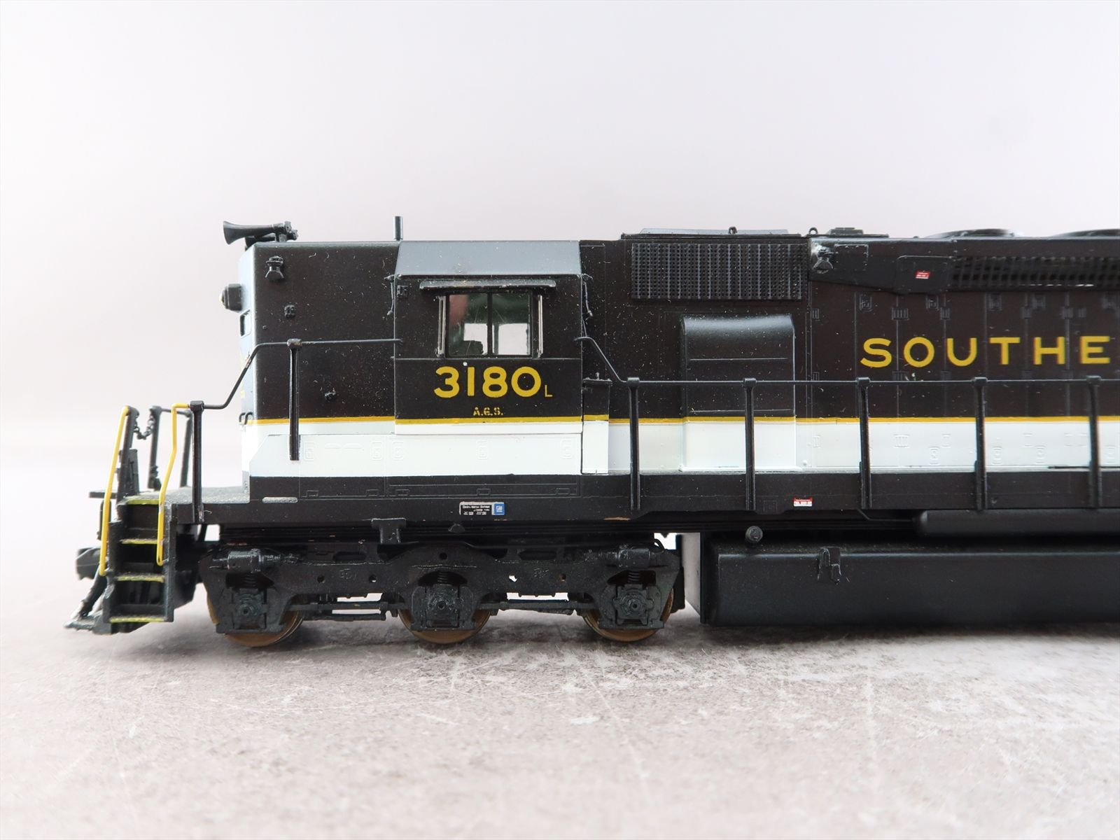 HO Brass Model - OMI 5390 SOU Southern SD40 Extended Range Dynamic Brakes Dash 2 Housing #3180 ...