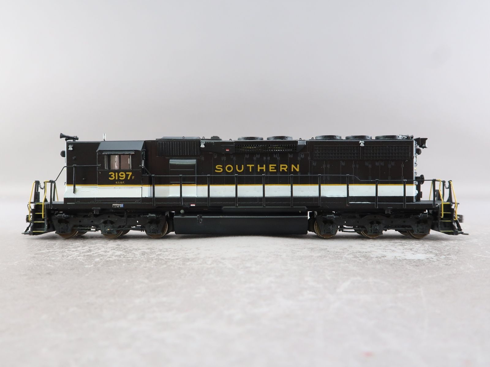 HO Brass Model - OMI 5390 SOU Southern SD40 Extended Range Dynamic ...
