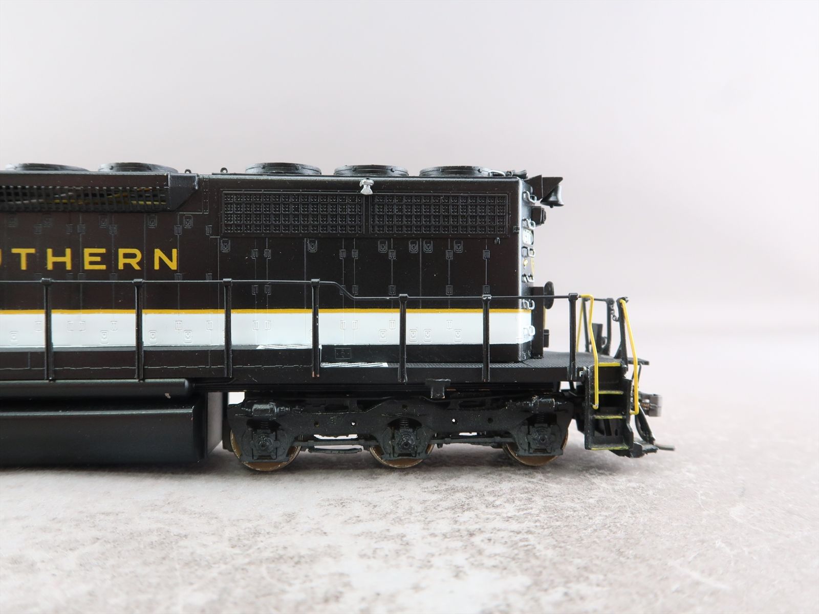 HO Brass Model - OMI 5390 SOU Southern SD40 Extended Range Dynamic ...