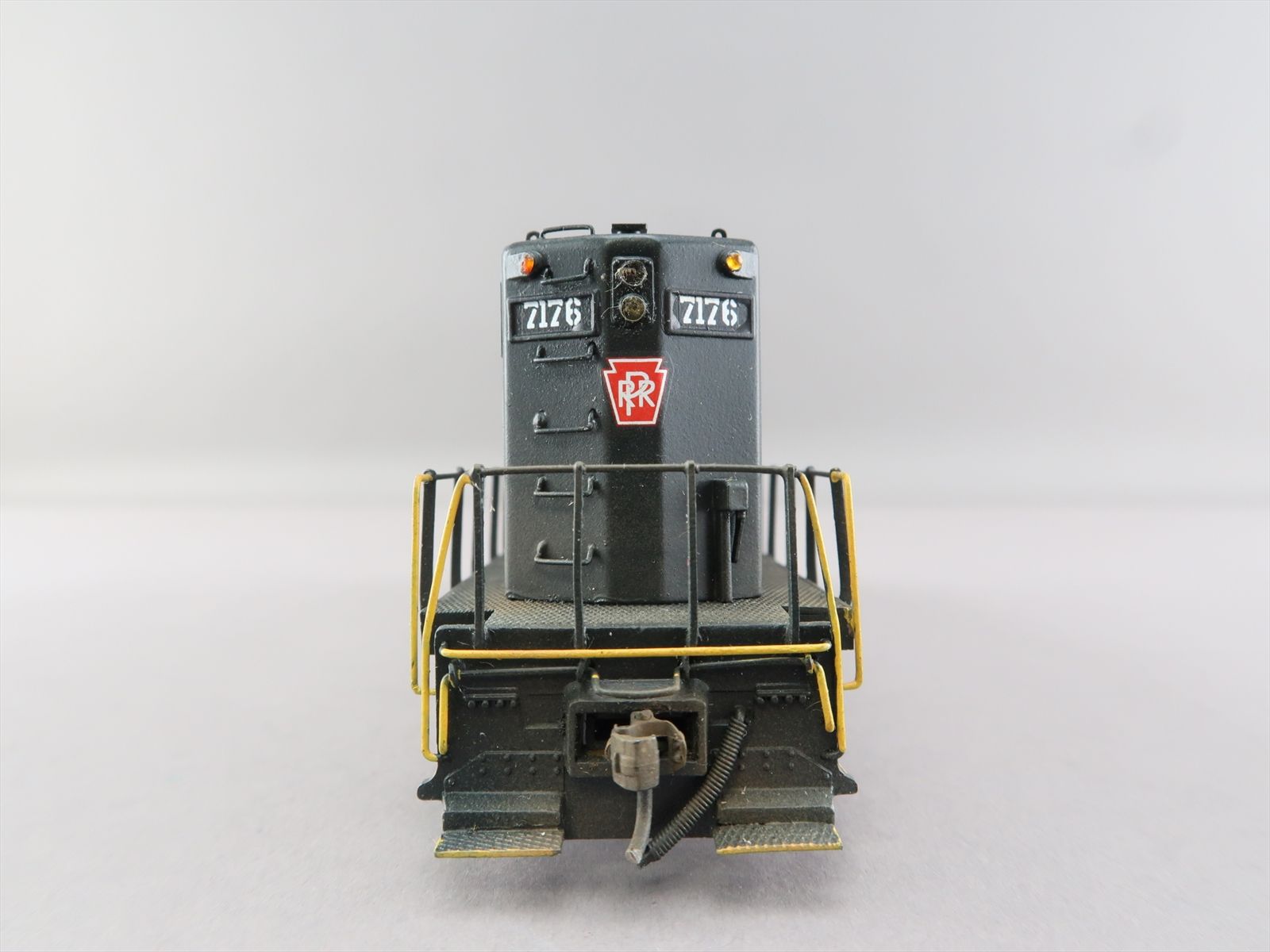 HO Brass Model - Hallmark PRR Pennsylvania GP-9 #7176 - Pro Paint & Weathered by Jim Wells ...