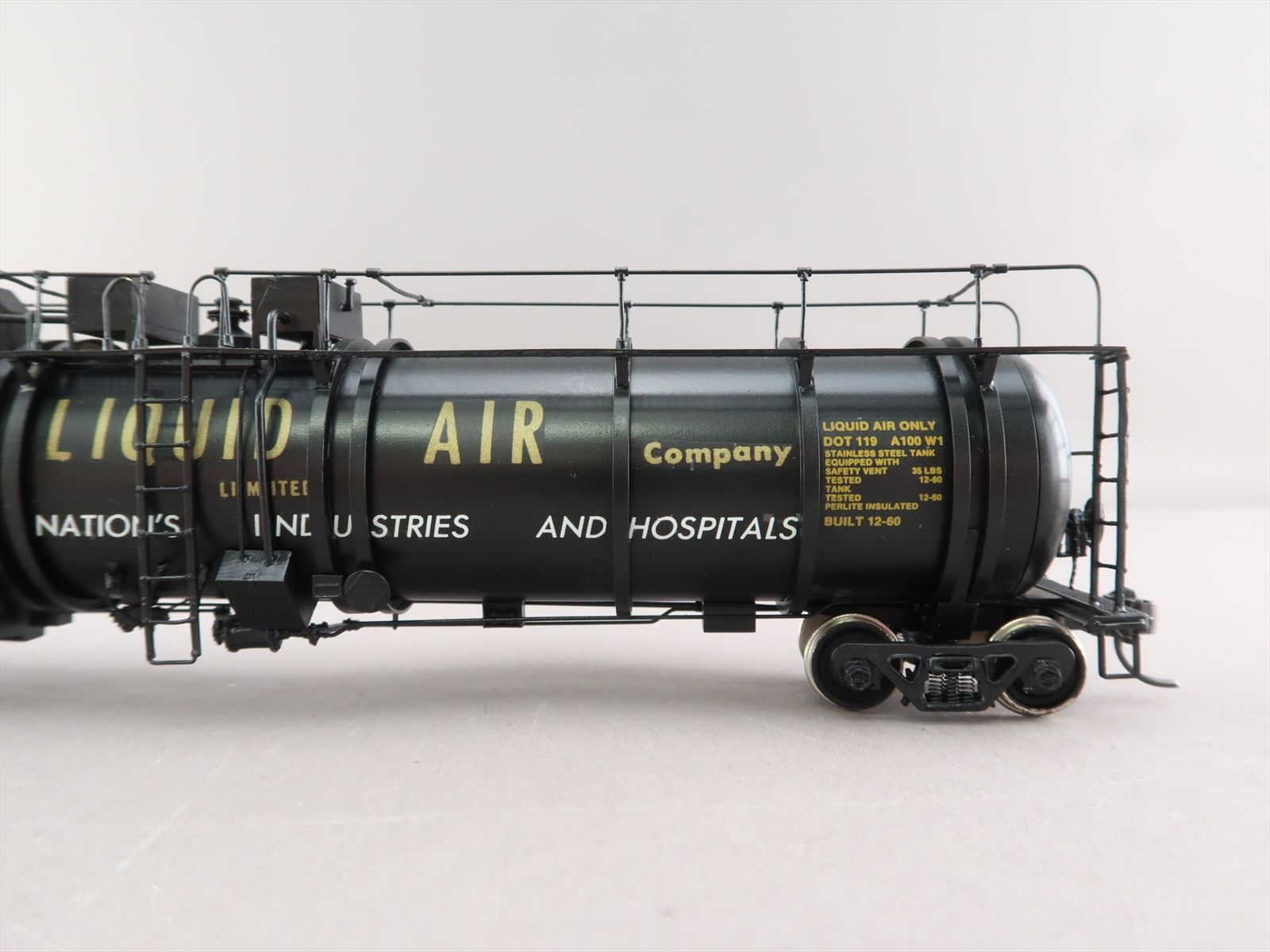 HO Brass Model - OMI 3029 UTLX Canadian Company Limited 61' Liquid Air ...