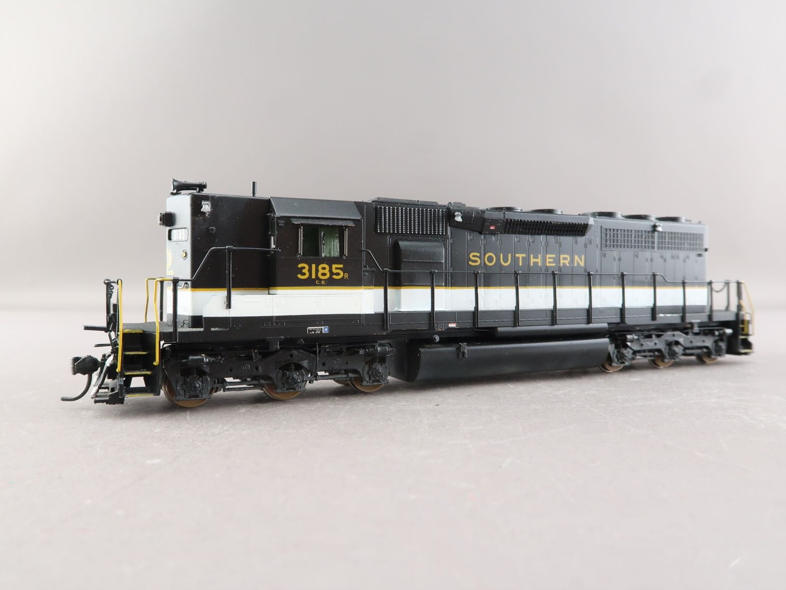 HO Brass Model - OMI 5390 SOU Southern SD40 Extended Range Dynamic Brakes Dash 2 Housing #3195 ...