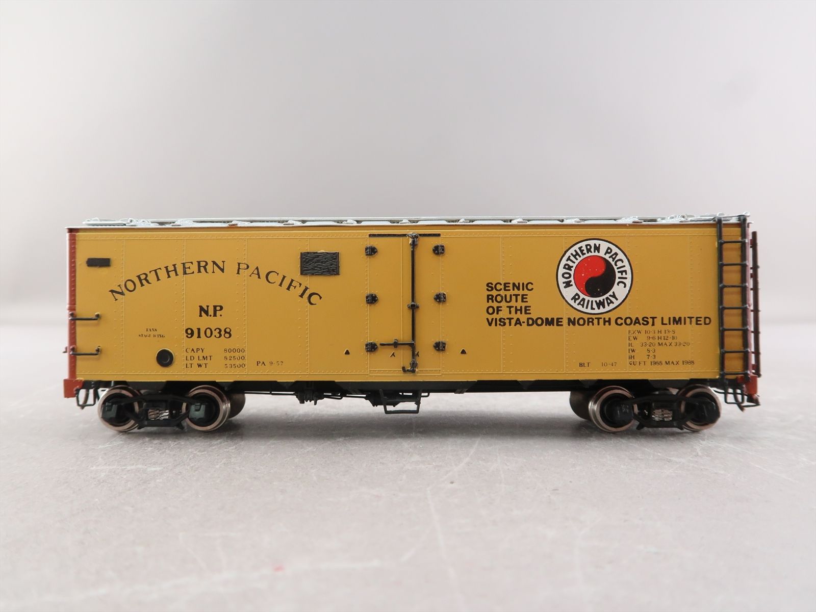 HO Brass Model - CIL 2139.2 NP Northern Pacific Reefer 'Scenic Route ...
