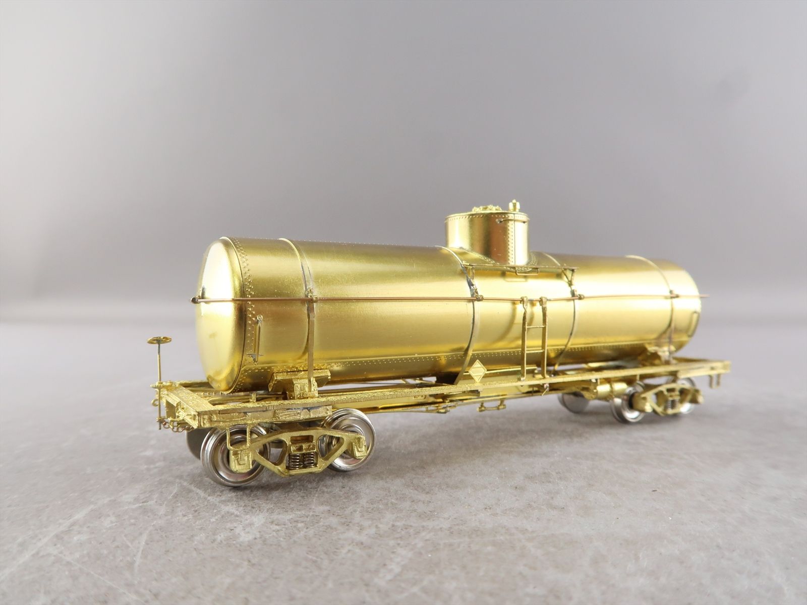 HO Brass Model - OMI 3130 ACF 8000 Gallon Single Dome Tank Car ...
