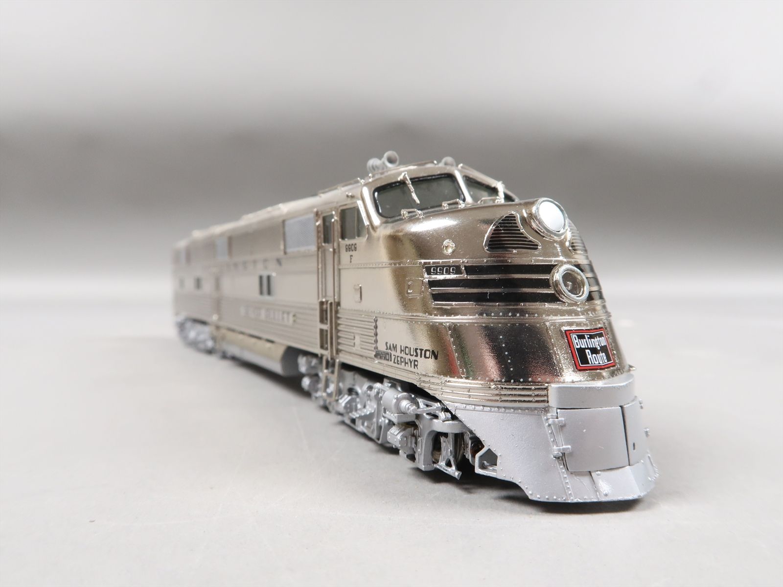 HO Brass Model - Eagle EI-#101 CB&Q Burlington Sam Houston Zephyr #9909 - F/P - 2005 Run - Ajin