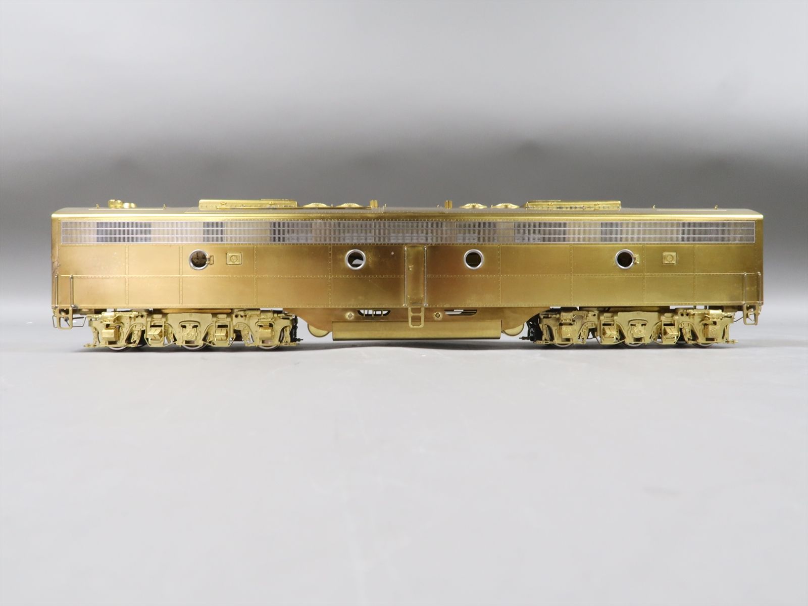 O Brass Model - OMI 0250 EMD E8/9 E8 E9 E8B E9B SINGLE B UNIT W/O ...
