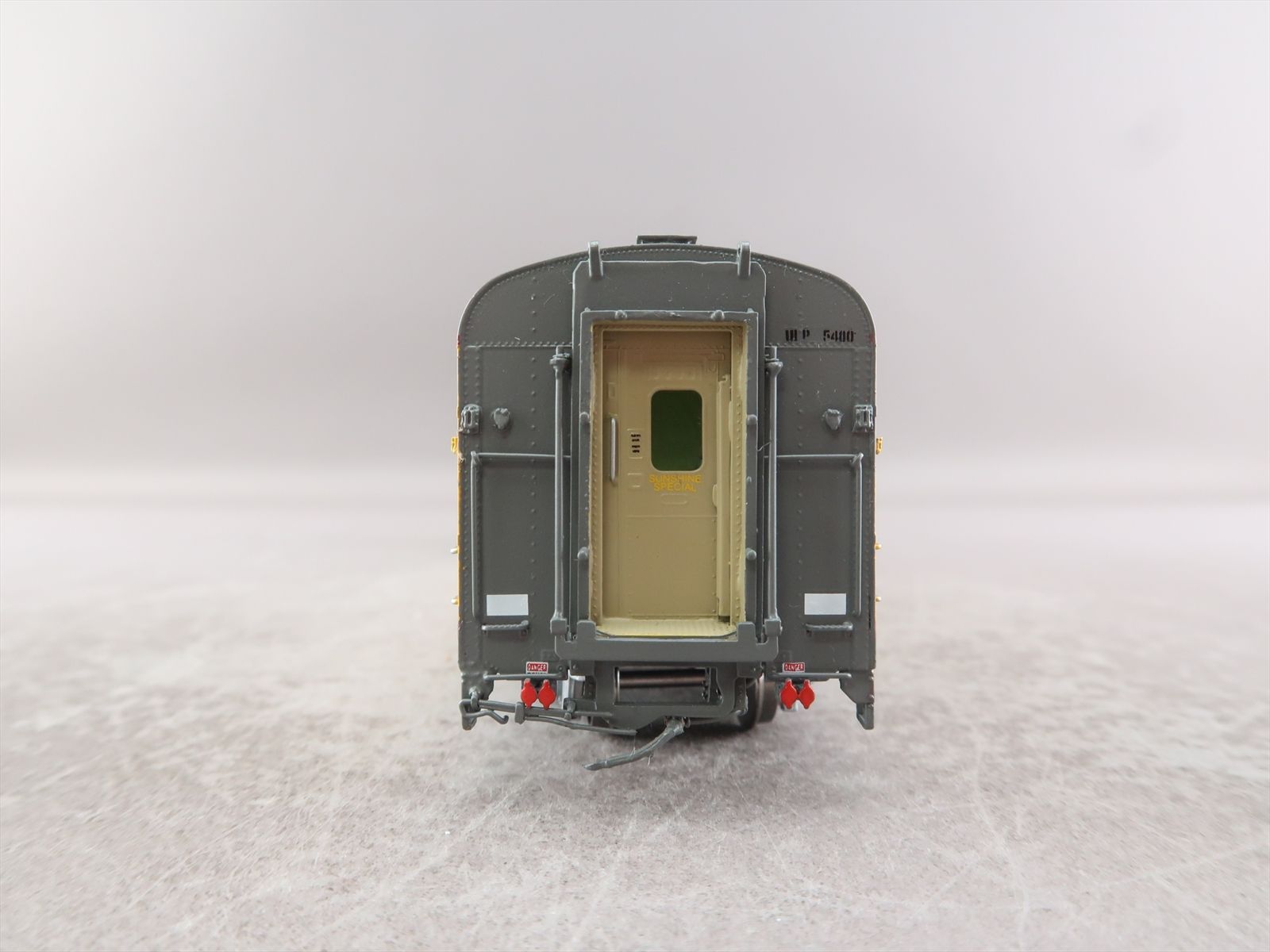 HO Brass Model - OMI 3436.1 UP Union Pacific Sunshine Special Coach #5480 - F/P - 2001 Run - Ajin