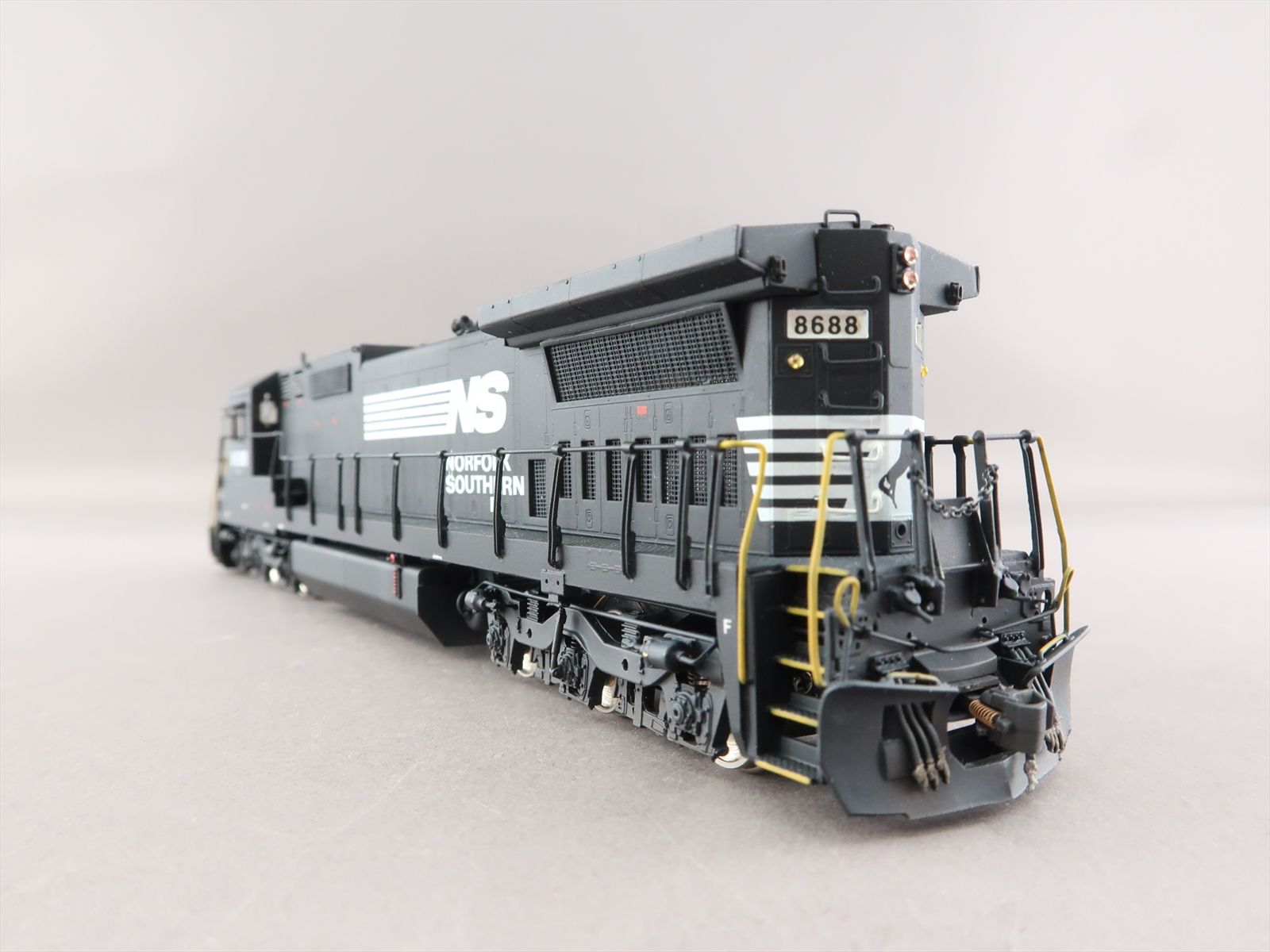HO Brass Model - OMI 5133 NS Norfolk Southern C39-8 #8688 - Custom - 1988 Run - Ajin