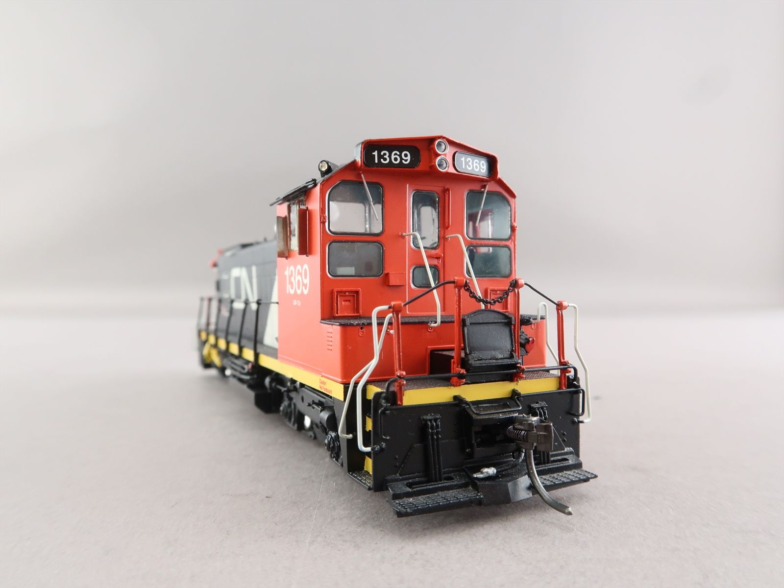 HO Brass Model - OMI 087010068.3 CN CNR Canadian National SW1200RS GR-12y Class #1369 - F/P ...