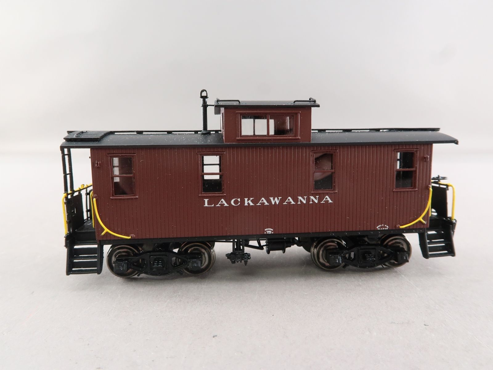 HO Brass Model - Railworks R3001P DL&W Delaware Lackawanna & Western Wood Caboose - F/P + Unnumbered