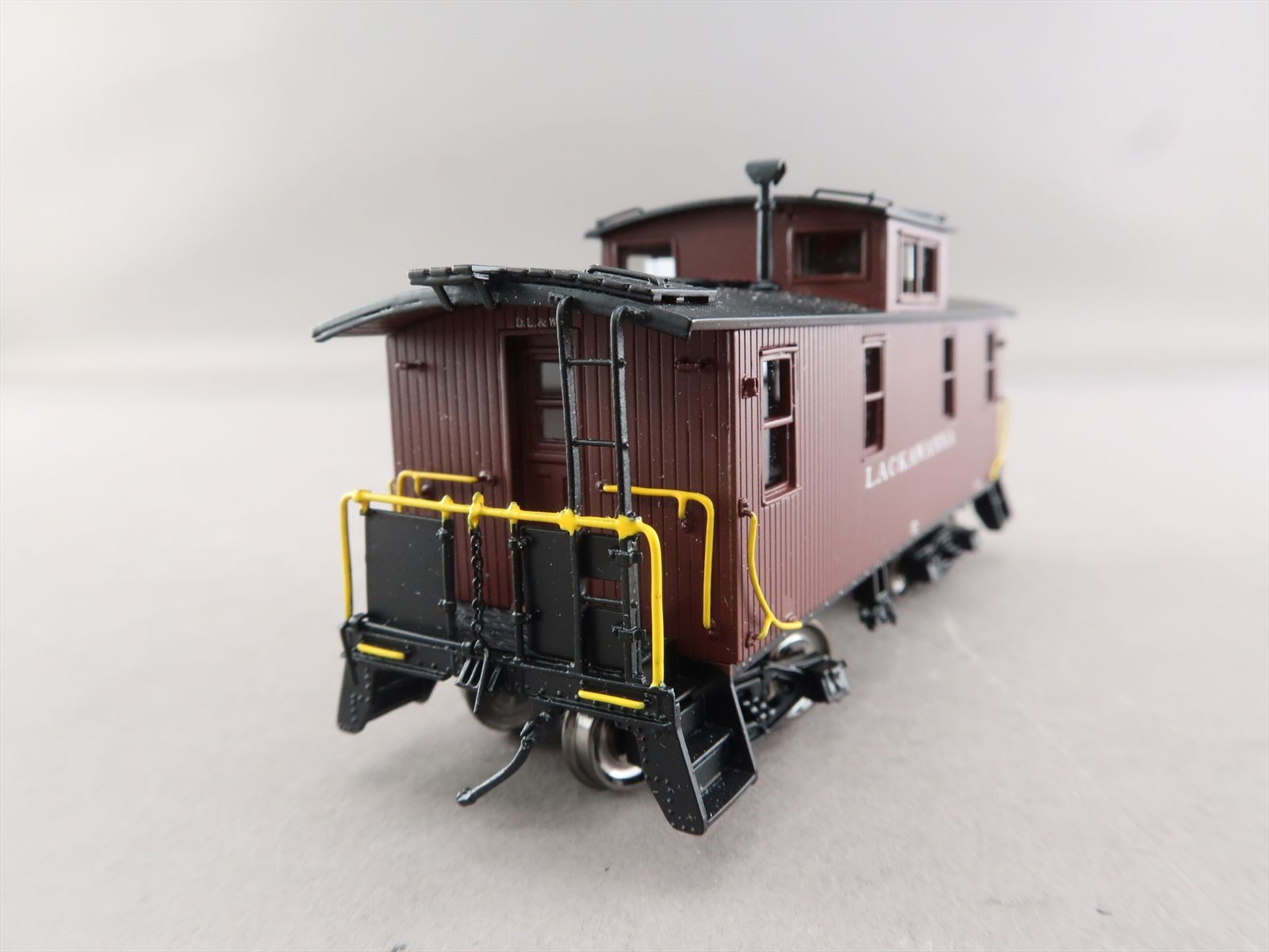 HO Brass Model - Railworks R3001P DL&W Delaware Lackawanna & Western Wood Caboose - F/P + Unnumbered