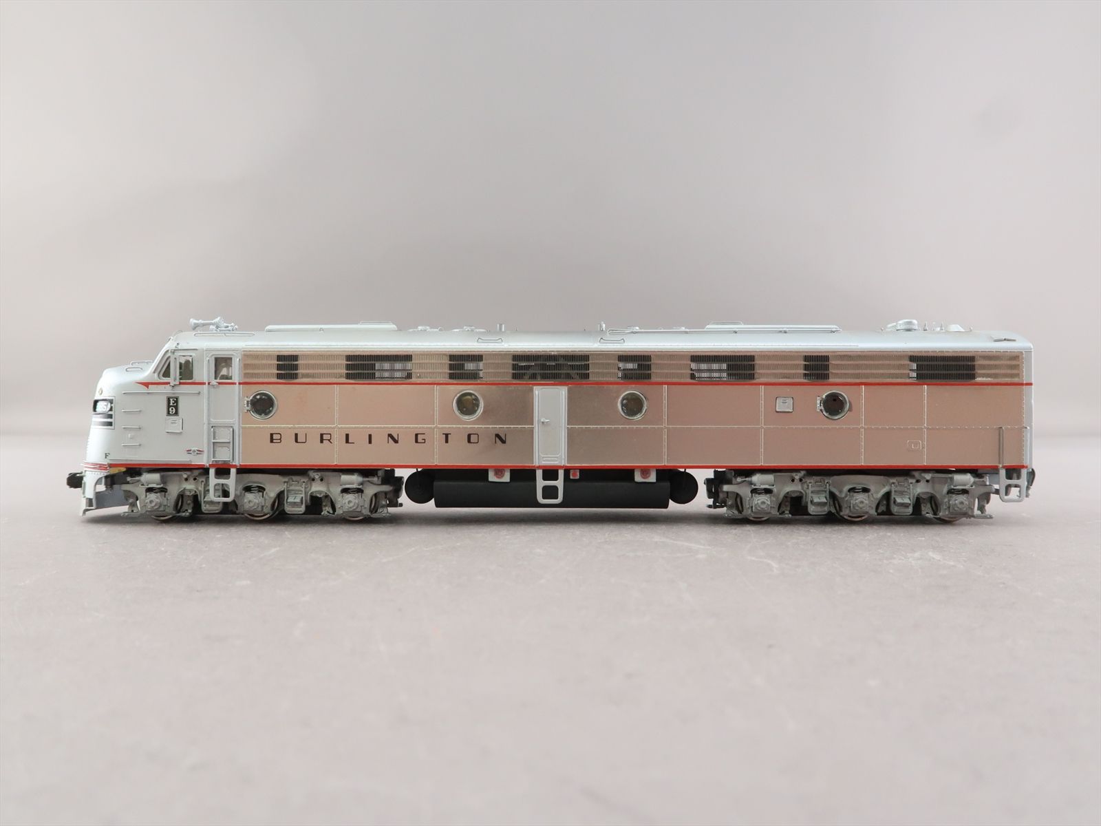 HO Brass Model - Oriental CB&Q Burlington E9 E9A w/o Fuel Tank Skirt #9987 - F/Plated + Custom ...