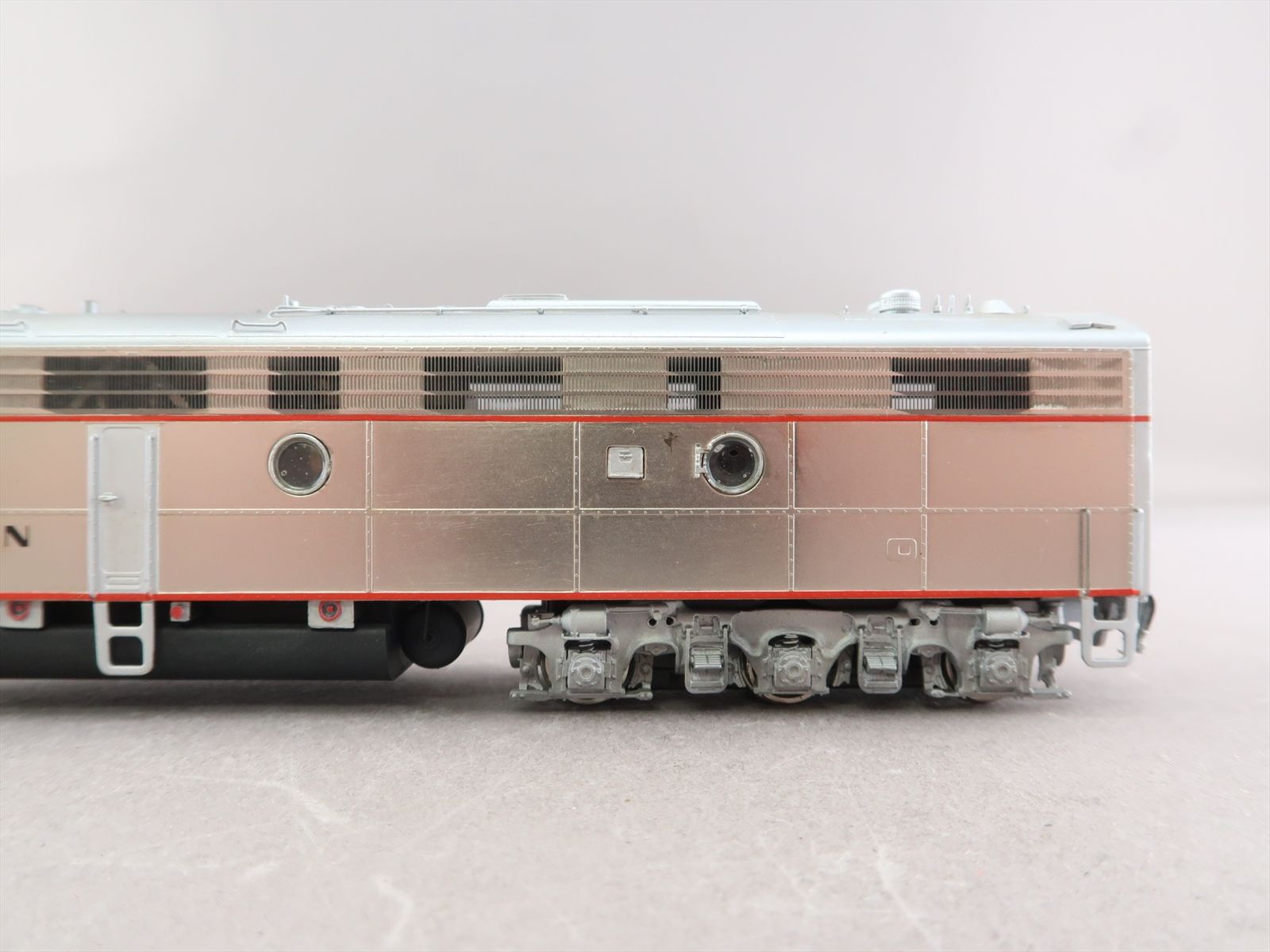 HO Brass Model - Oriental CB&Q Burlington E9 E9A w/o Fuel Tank Skirt #9987 - F/Plated + Custom ...