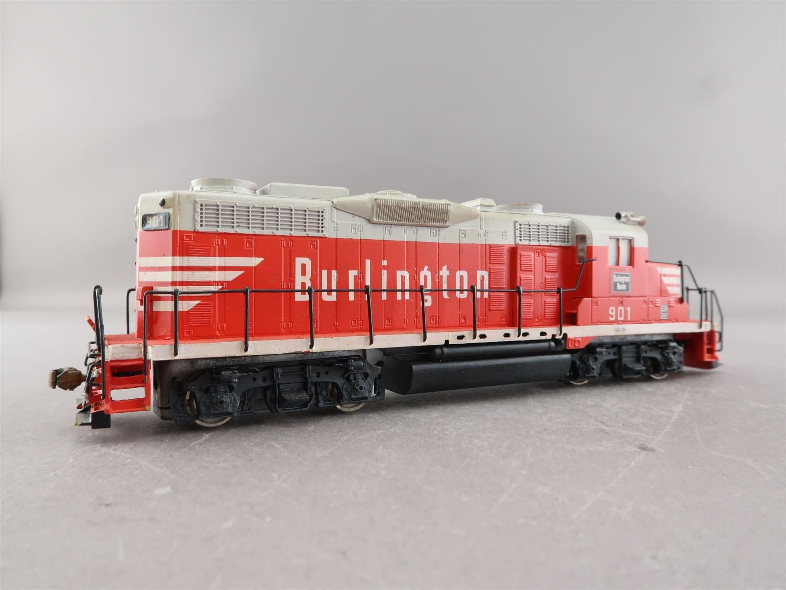 HO Brass Model - Oriental CB&Q Burlington EMD GP20 2000HP Low Hood #901 - Custom + Weathered ...