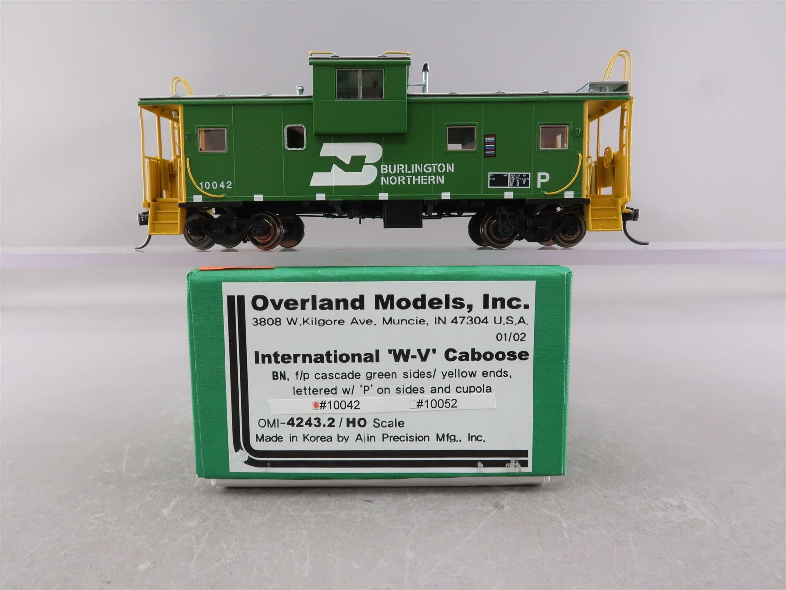 HO Brass Model - OMI 4243.2 BN Burlington Northern International W-V Wide Vision Caboose #10042 ...