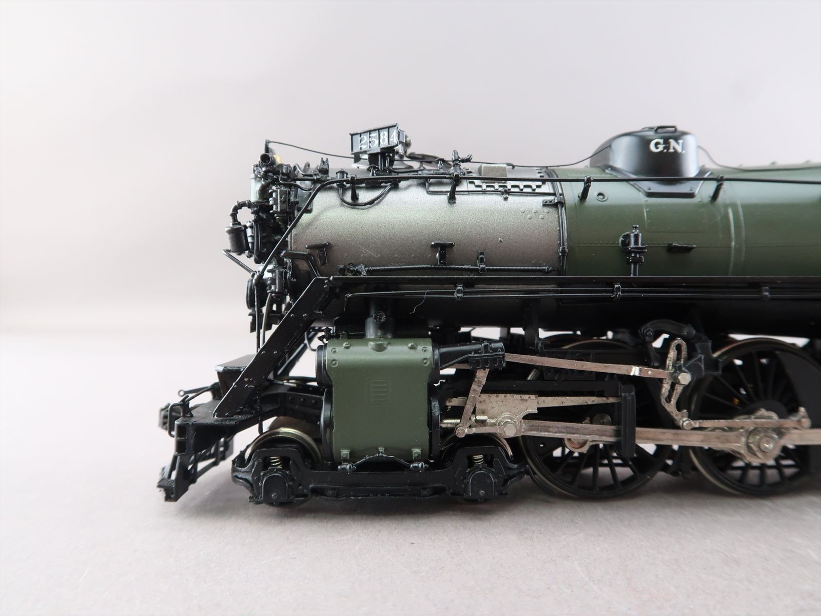 HO Brass Model - CIL 2203.1 GN Great Northern 4-8-4 S-2 #2584 Open Cab ...