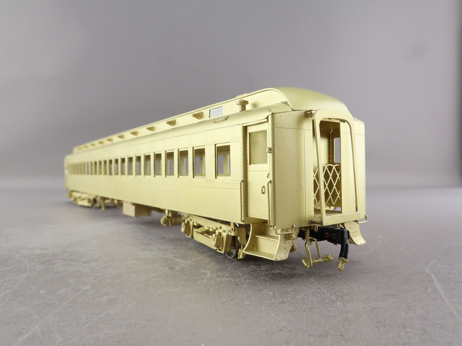 S Brass Model - SWM 0019 SouthWind Models NYC Passenger Coach Car - Unpainted - Duck Yoo
