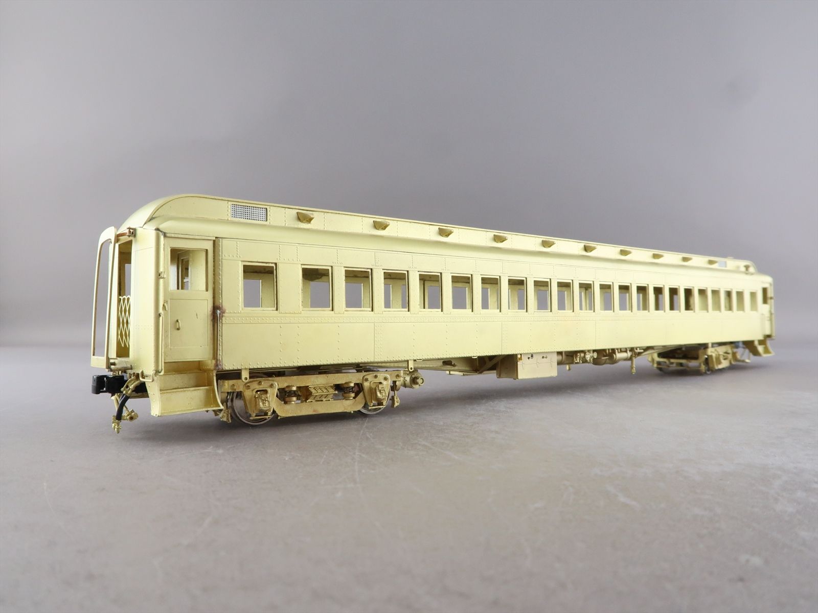S Brass Model - SWM 0019 SouthWind Models NYC Passenger Coach Car - Unpainted - Duck Yoo
