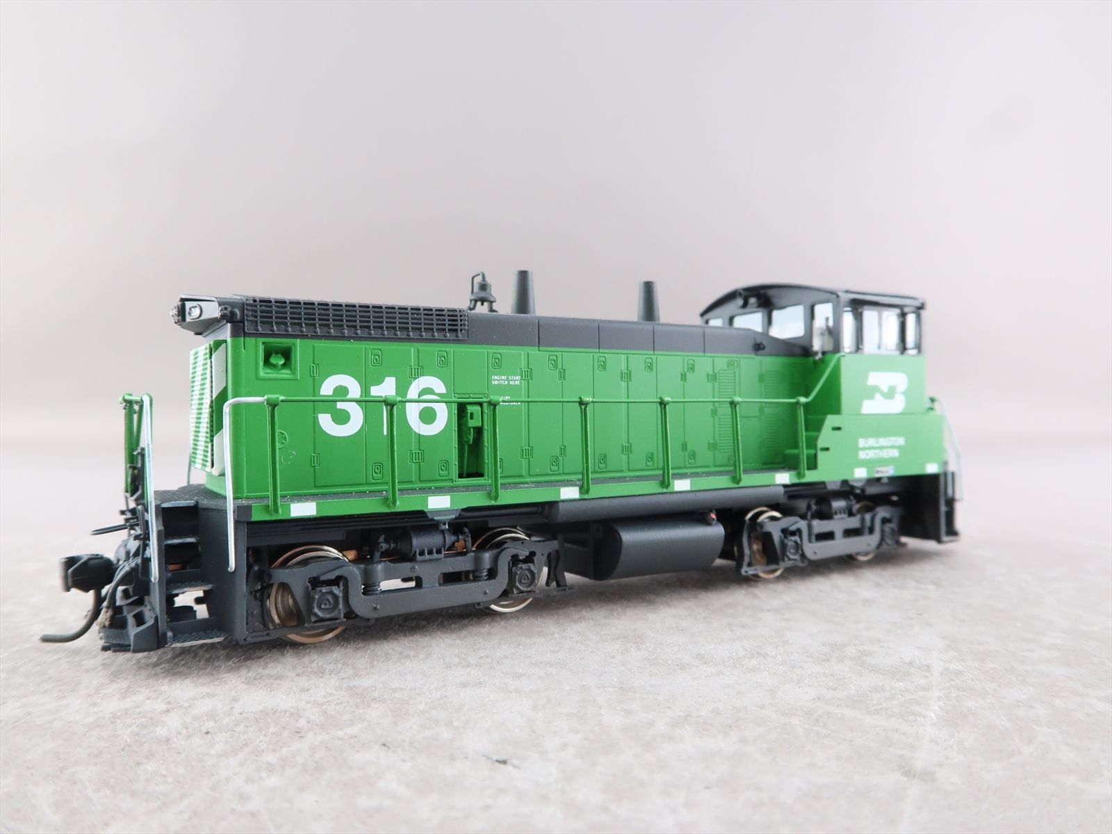 HO Brass Model - OMI 5070 BN Burlington Northern SW-1500 #316 - Custom 1987 Run - Ajin ...
