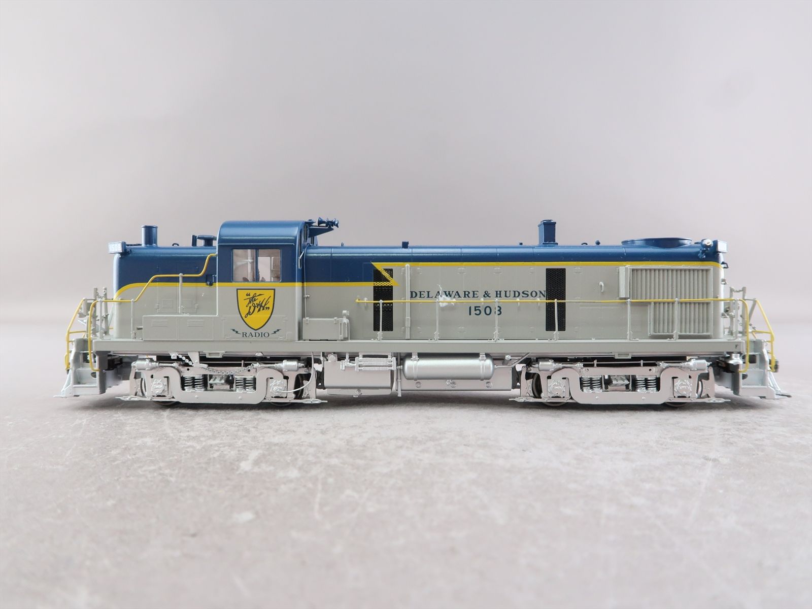 HO Brass Model - DP 8834.1 D&H RS-3 Blue / Grey / Yellow Stripe #1508 ...