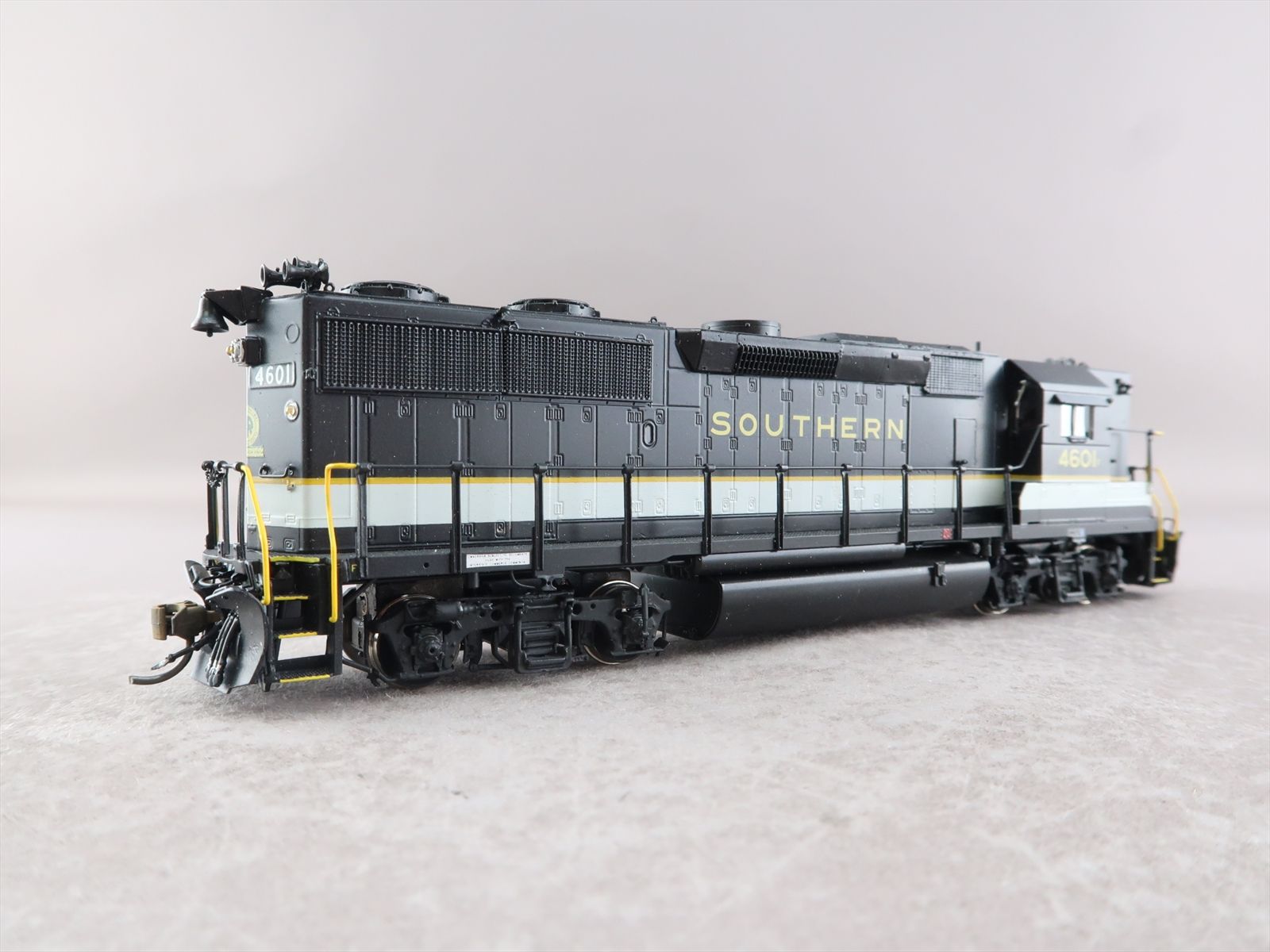 HO Brass Model - OMI 5613.1 SOU Southern GP49 GP39X Carbody Early 1980's #4601 - F/P - 1993 Run ...