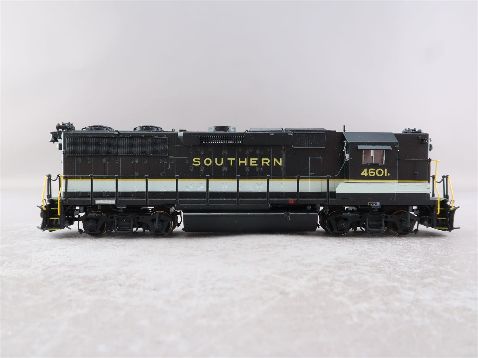 HO Brass Model - OMI 5613.1 SOU Southern GP49 GP39X Carbody Early 1980's #4601 - F/P - 1993 Run ...