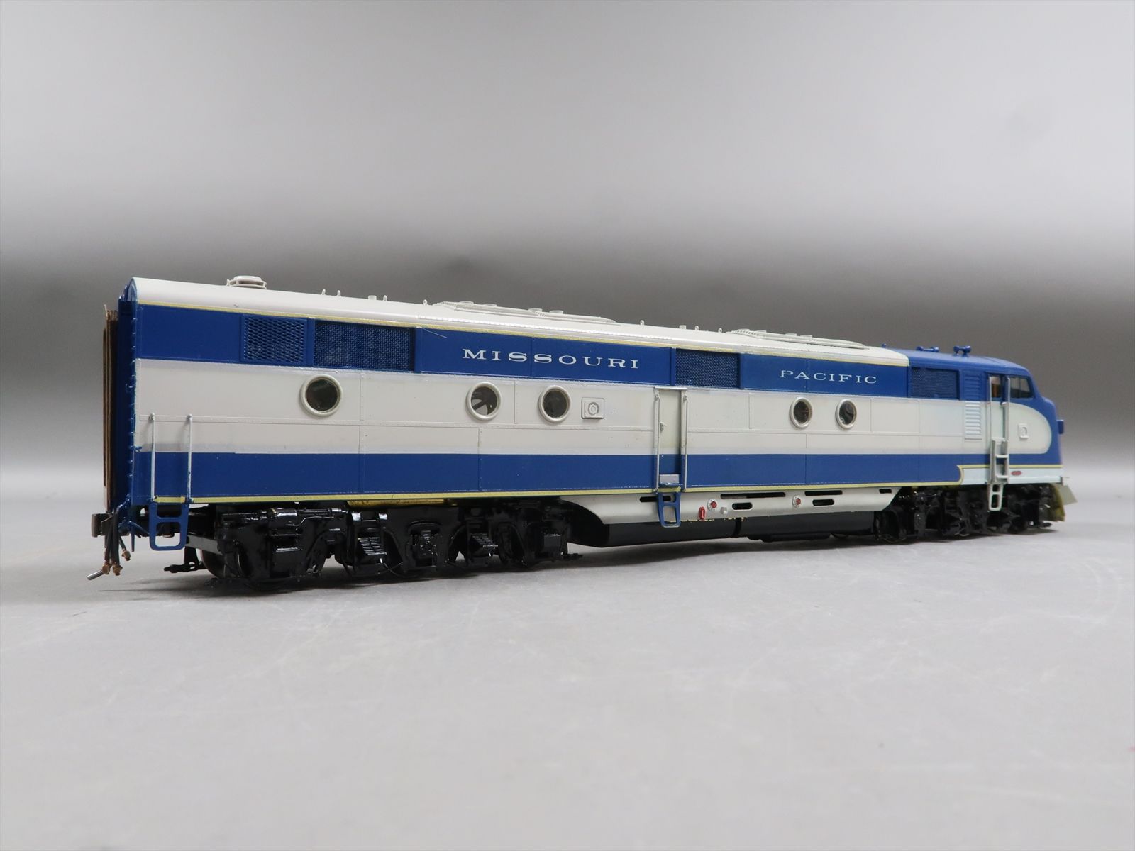 O Brass Model - OMI 0257 MP Missouri Pacific E7A Port Holes #7015 ...