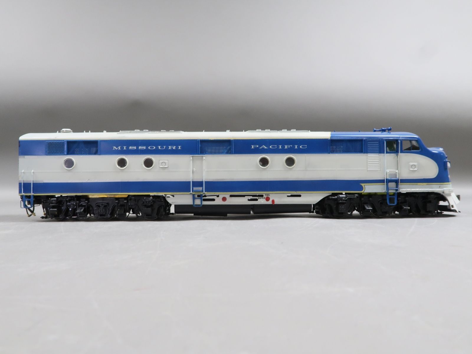 O Brass Model - OMI 0257 MP Missouri Pacific E7A Port Holes #700 ...