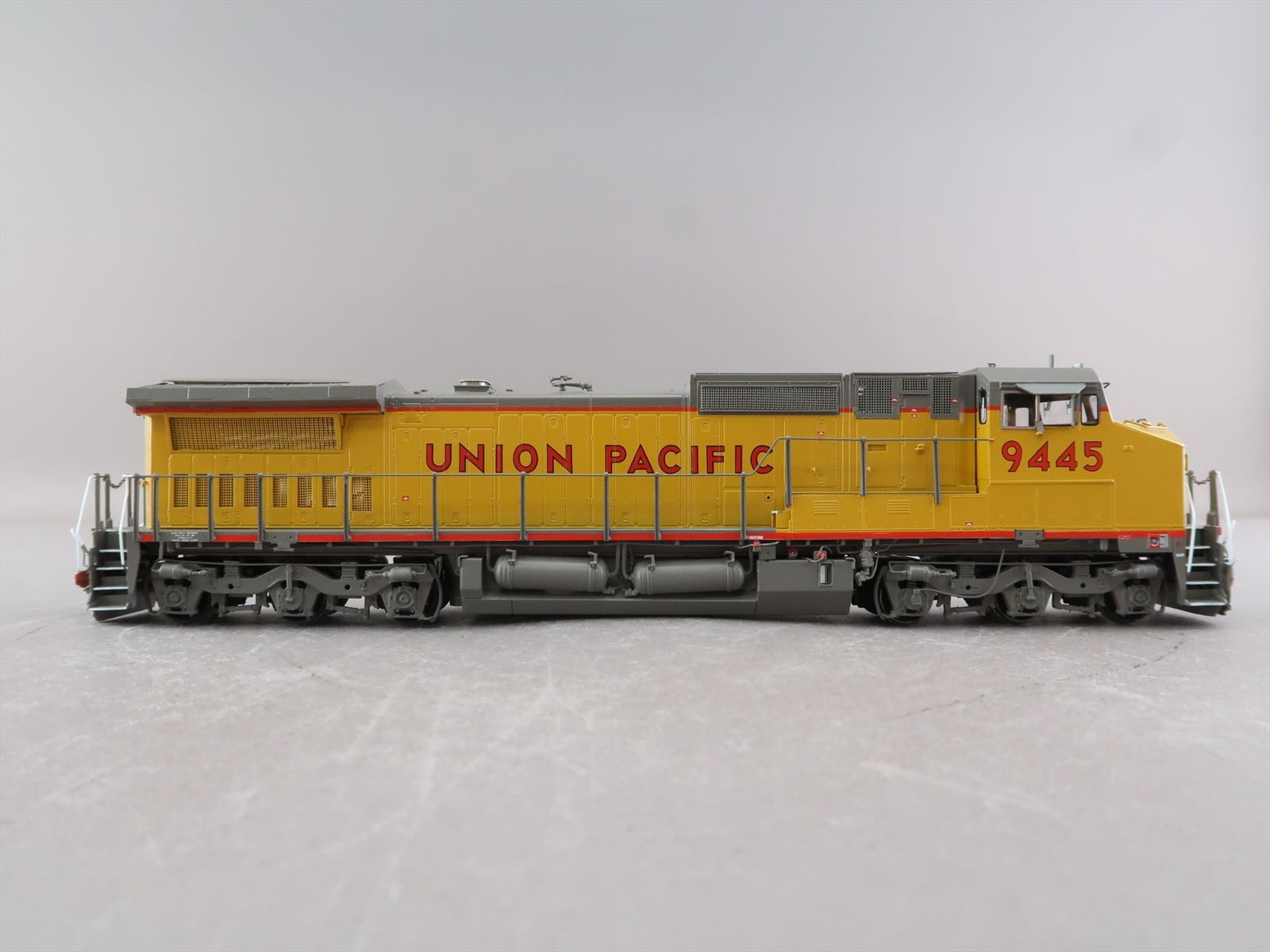 HO Brass Model - OMI 5835 UP Union Pacific DASH 8-40CW #9445 - Custom ...