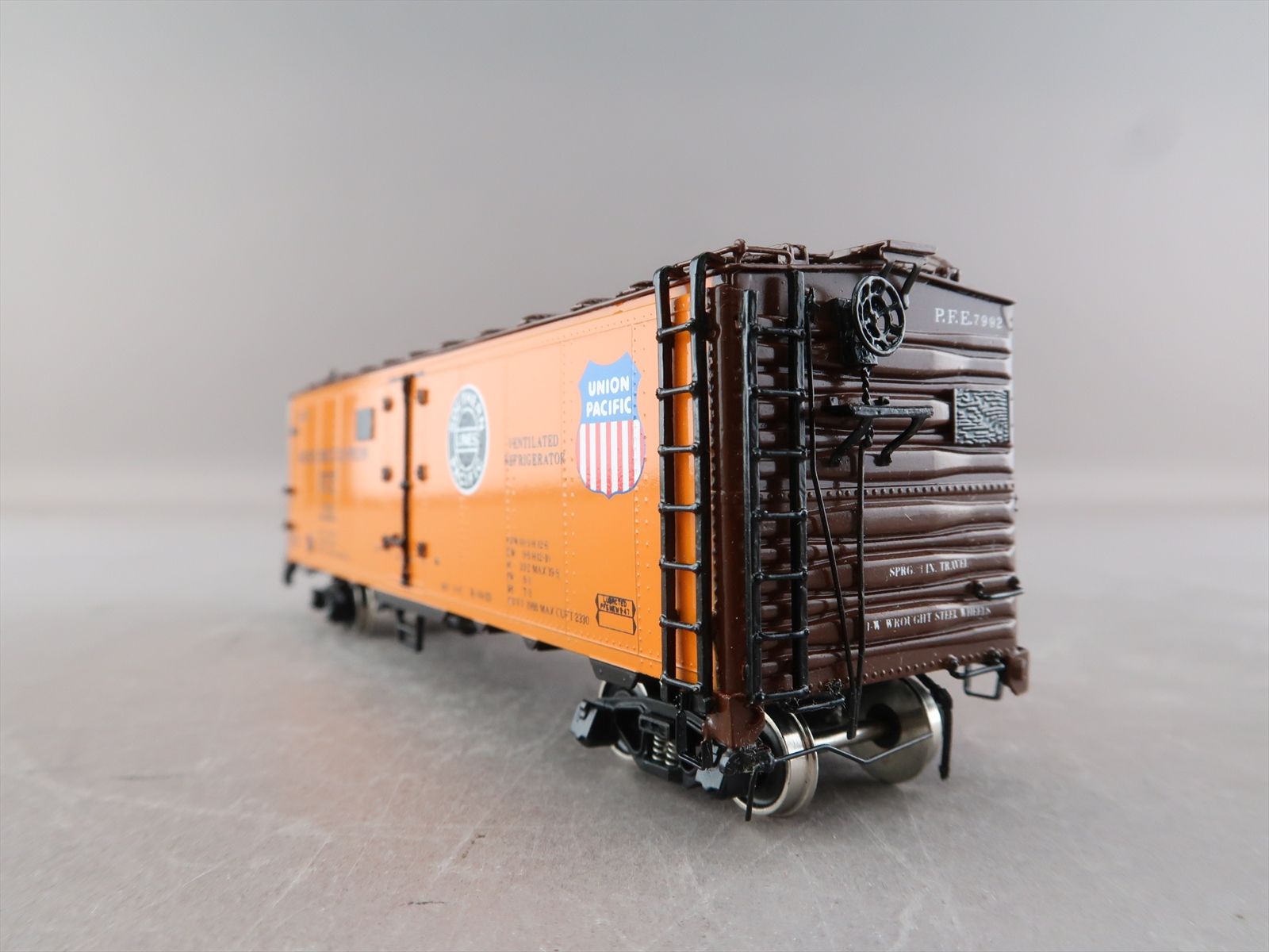 HO Brass Model - CIL 2137.1 PFE Pacific Fruit Express Union Pacific UP ...