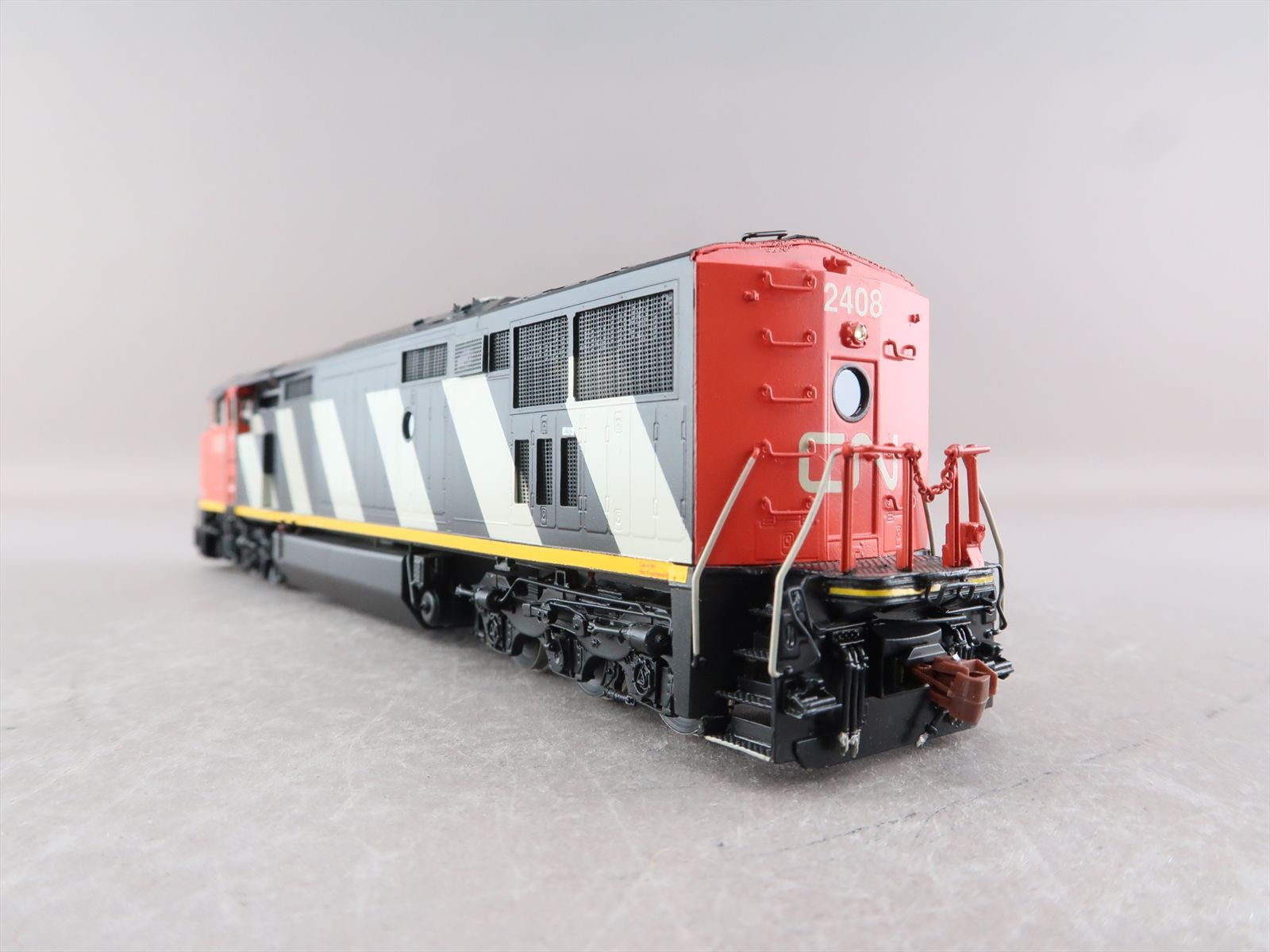 HO Brass Model - OMI 5353 CN CNR Canadian National Dash 8-40CM EF640a ...